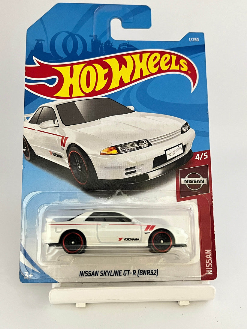 NISSAN SKYLINE GT-R (BNR32) - WHITE - 2B - Its Fun